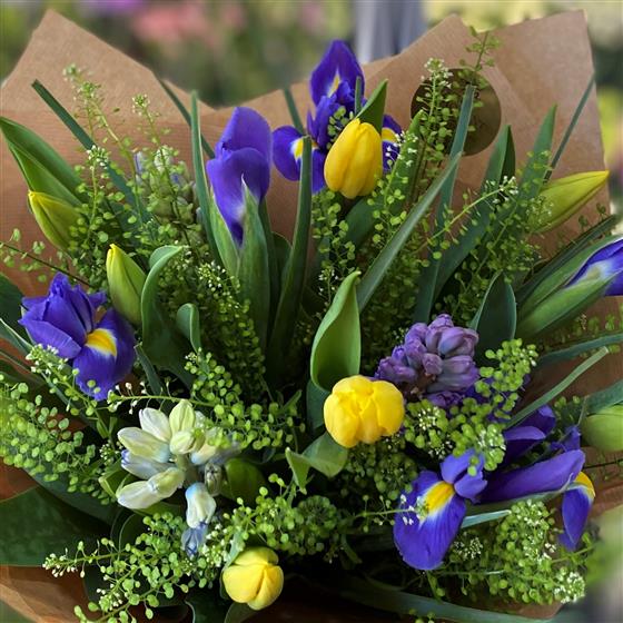 Mixed spring bouquet Perfect Moment-Flowers Ltd Welwyn Garden City F